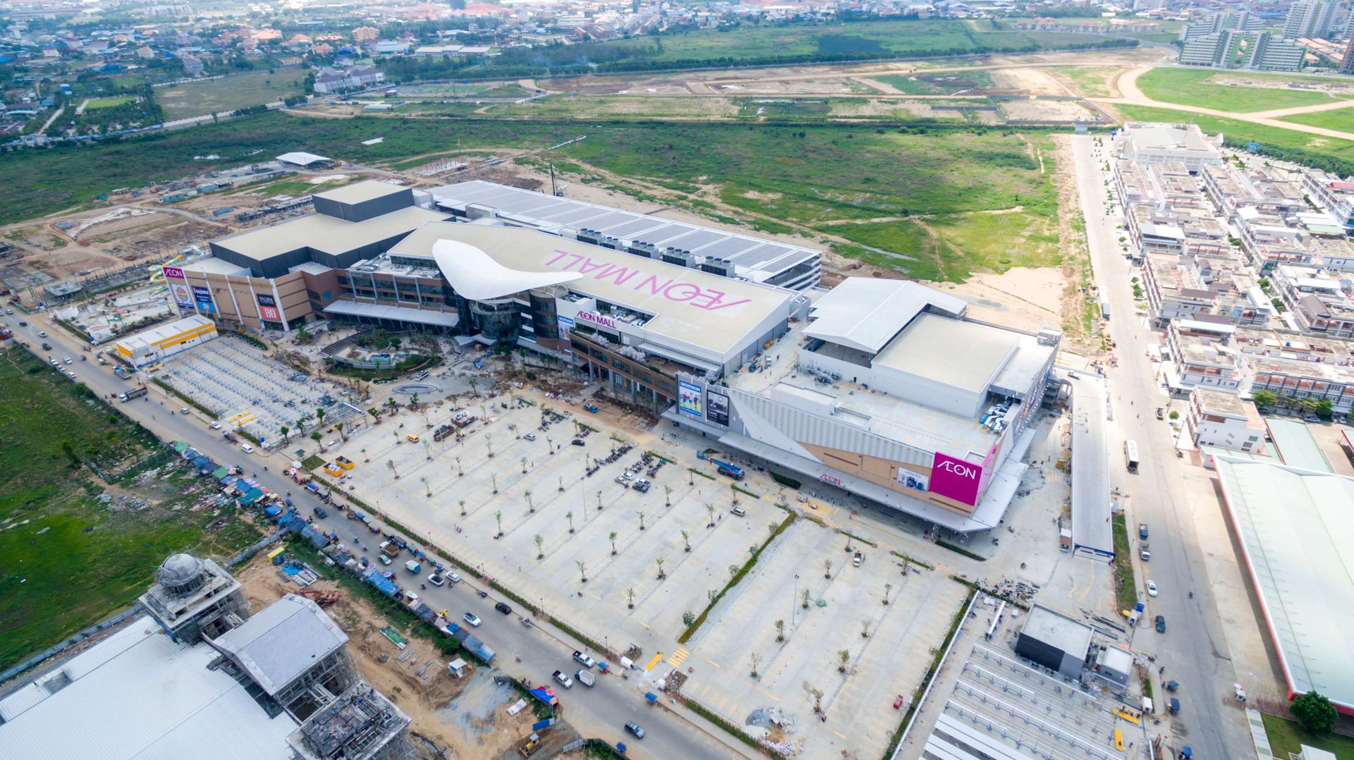 WHAT WE DO | Soma Group